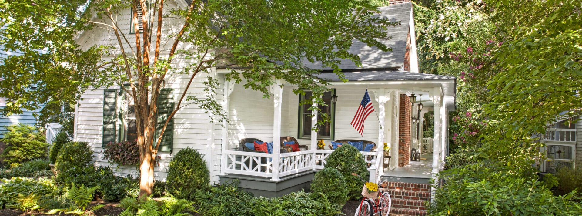 House In America 1900 Explore A Sprawling 1900 Colonial Estate In New