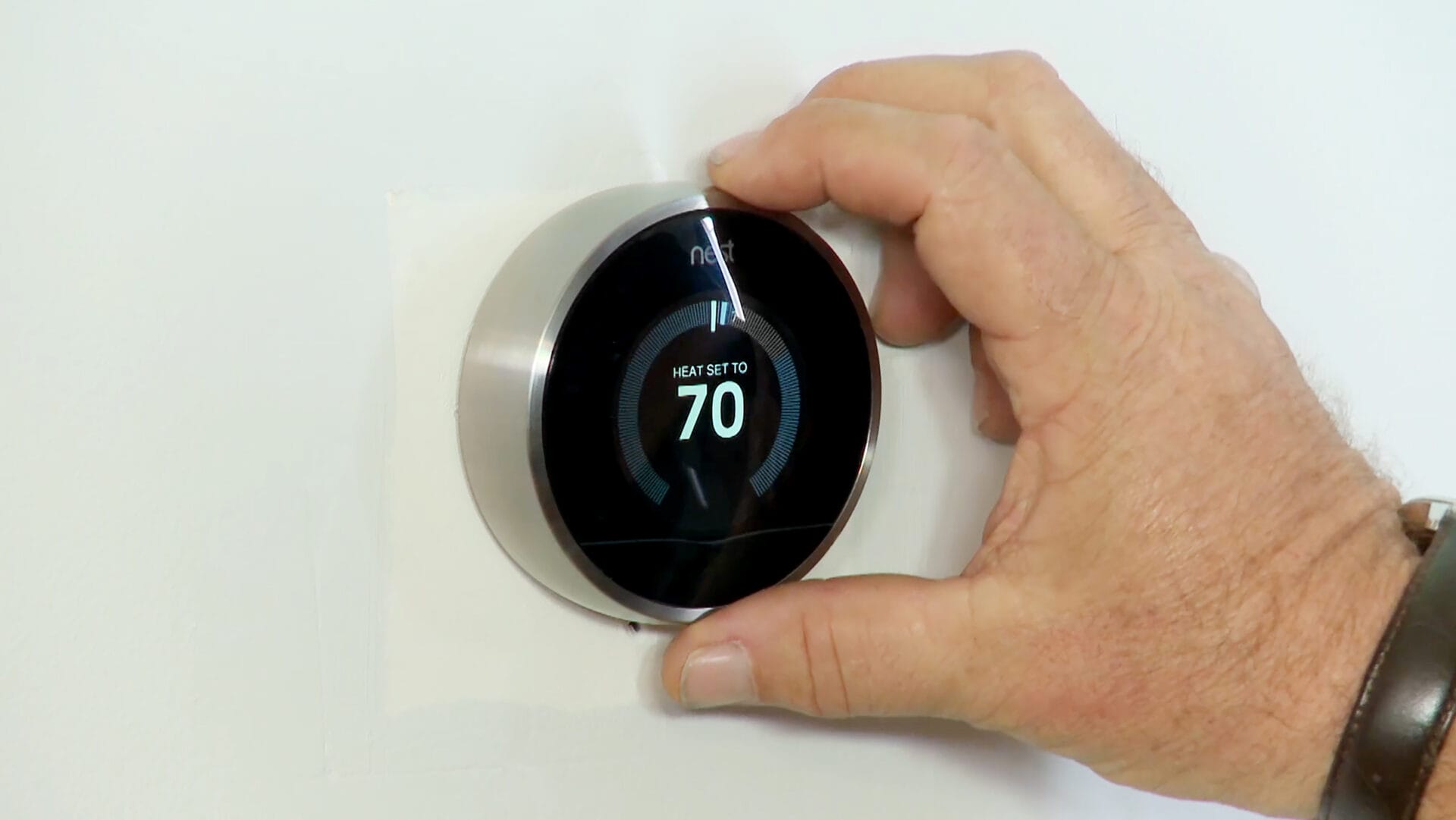 How Do Smart Thermostats Work: Features and Installation - This Old House